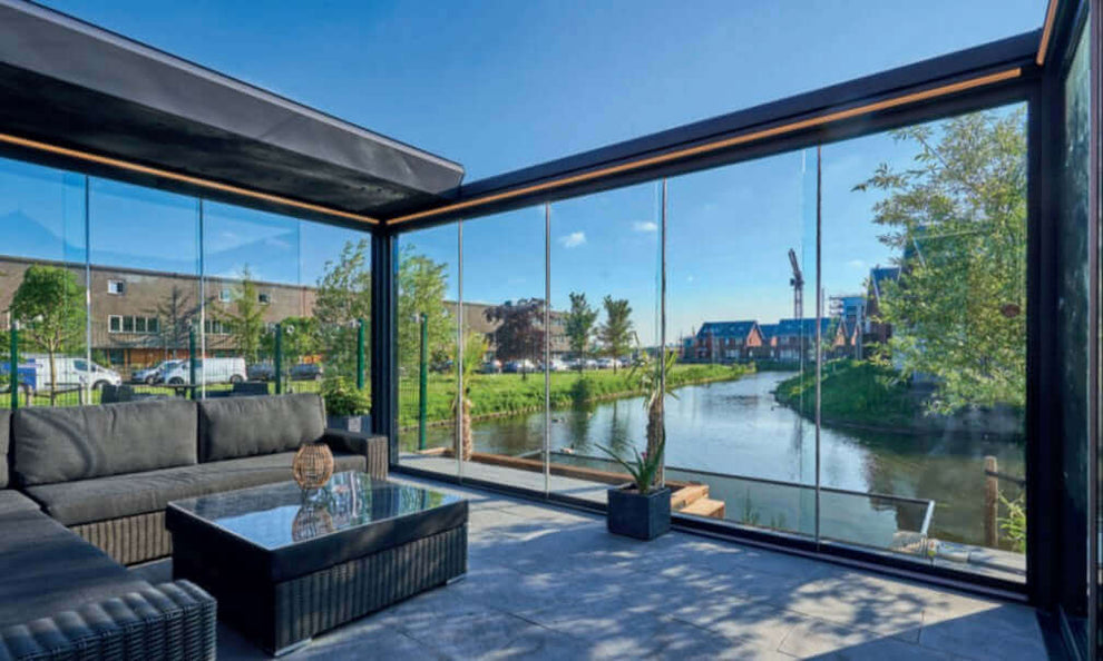 Pinela Deluxe Retractable Roof Pergola with Sliding Glass